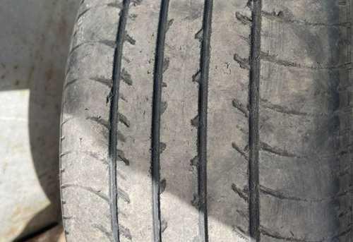 Yokohama BluEarth E70 215/55 R17