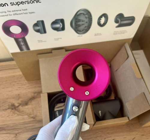 Фен Dyson Supersonic HD08   Набор расчесок Dyson