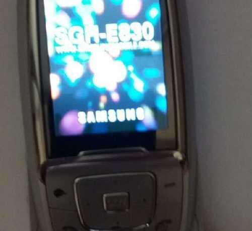 Кнопочный телефон Samsung SGH-E830