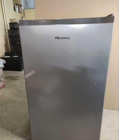 Холодильник Hisense RR121D4AD1