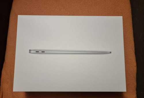 Apple MacBook Air 13" M1/8Gb/256Gb Silver (MGN93)