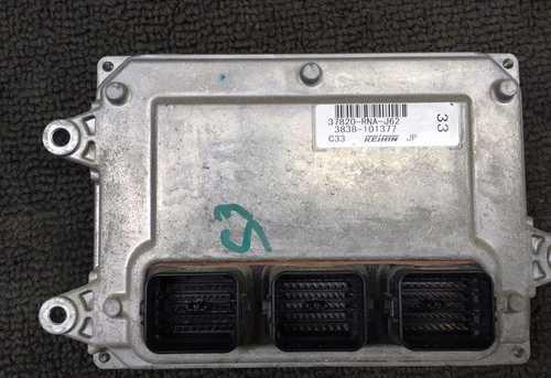 Блок управления двигателем на Honda Civic 4D