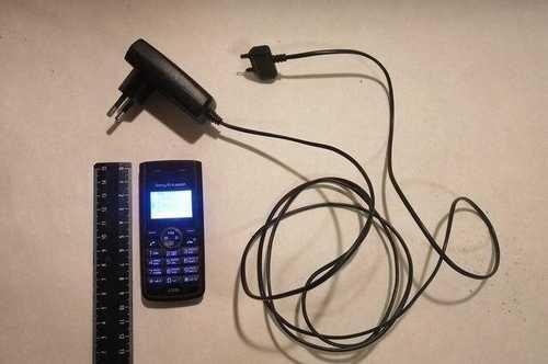 Телефон Sony Ericsson j120i. Рабочий. С зарядкой