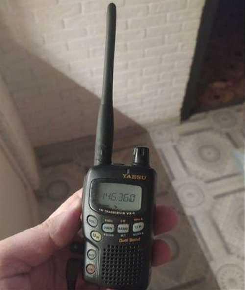 Рация yaesu vx-1r