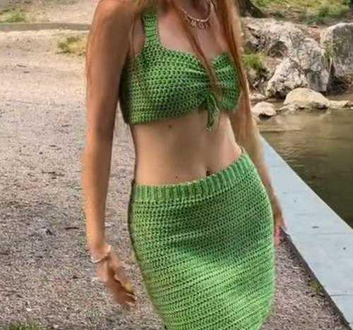 Вязанный топ топ и юбка