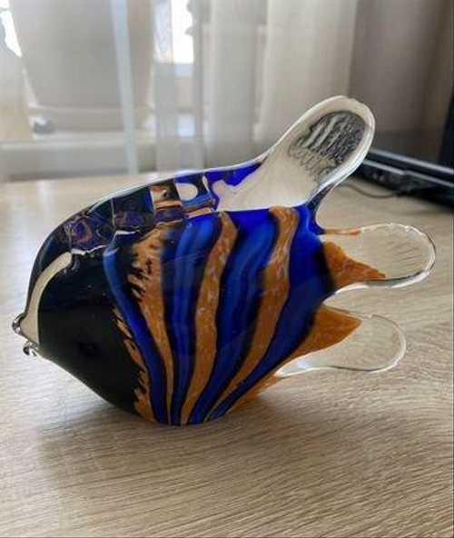 Стеклянная рыба