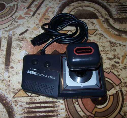 Джойстик на Sega Master System
