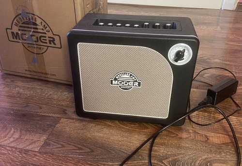 Mooer DH01 Hornet 15 bk