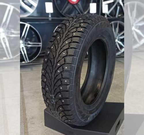 Formula Ice 215/55 R17