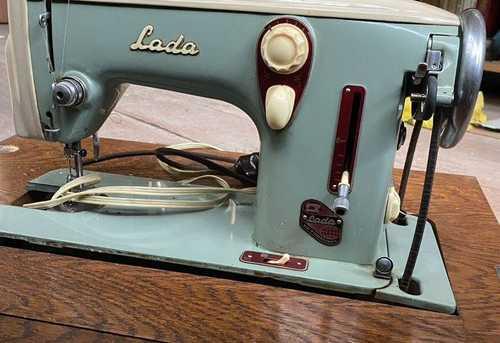 Швейная машинка LADA на запчасти/декор