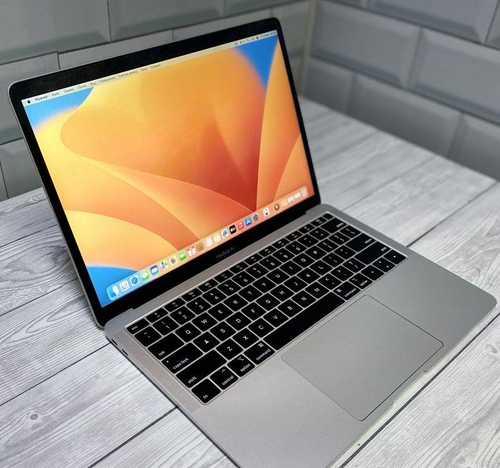 MacBook Air 13" 2018 - i5, 8/512, 649 циклов