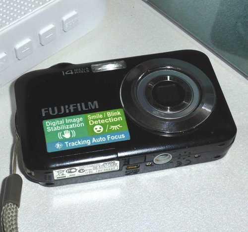 Цифровая мыльница Fujifilm Finepix JV200 (2011)