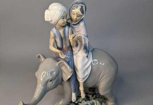 Статуэтка дети на слоне Lladro