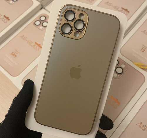 Чехол на iPhone 12 Pro золотой Desert Titanium