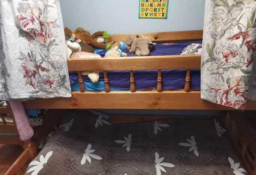 Двухъярусная кровать бу для 2х взрослых и ребёнка
