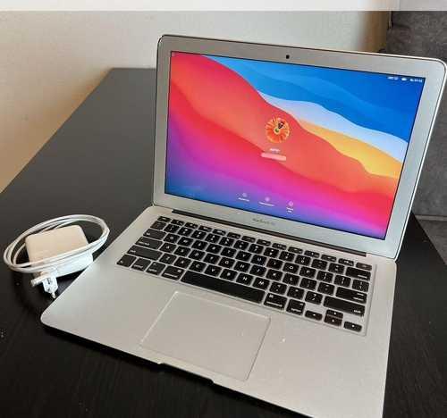 Macbook Air 13 2017 i5 8/128Gb