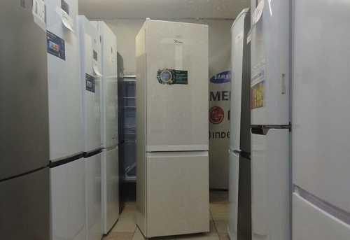 Холодильник hotpoint ariston новый бежевый