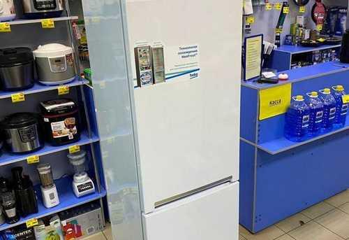 Холодильник Beko cnkdn6335KC0W