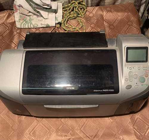 Продам принтер epson photo r300