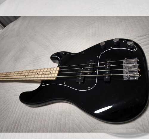 Squier Affinity P Bass MN PJ Black