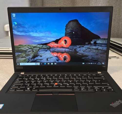 Ультрабук Lenovo ThinkPad T490 i5-8265 24Gb 256SSD