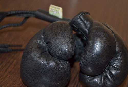 Сувенирные боксерские перчатки СССР из кожи