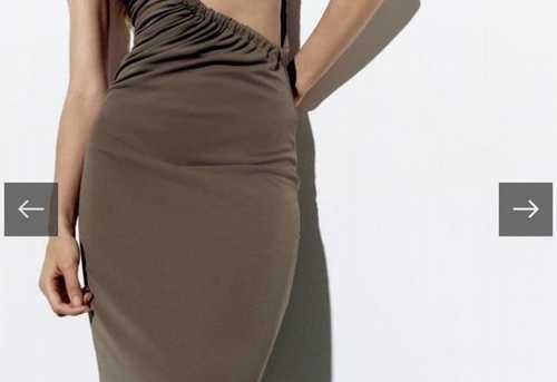 Zara платье миди С фигурным вырезом на груди