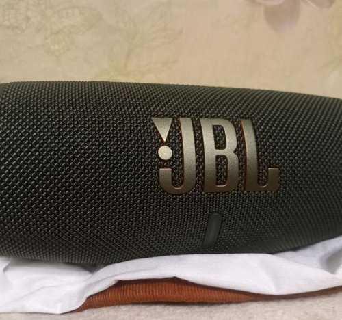 Акустические колонки jbl