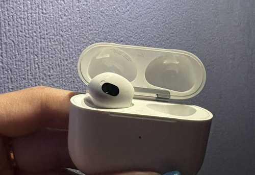 Беспроводные наушники apple airpods 3 левый