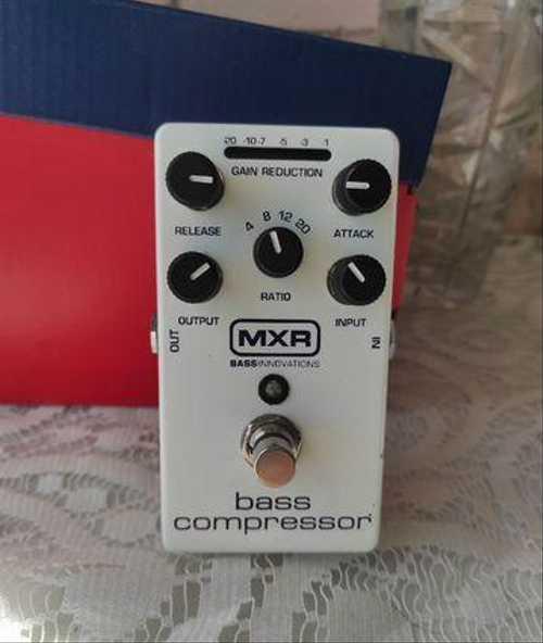 MXR bass compressor M87