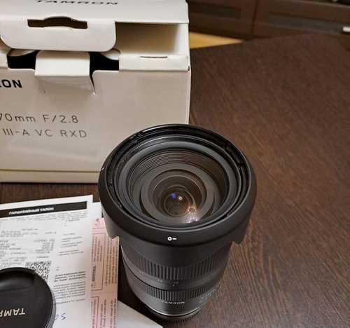 Tamron 17-70mm f/2.8 Di III-A VC RXD Sony E