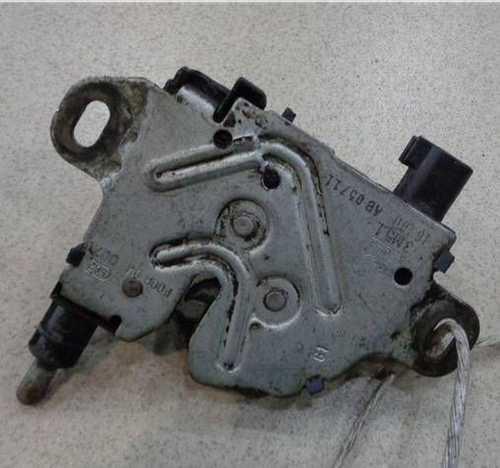 Замок капота Ford Focus 2 2004-2008