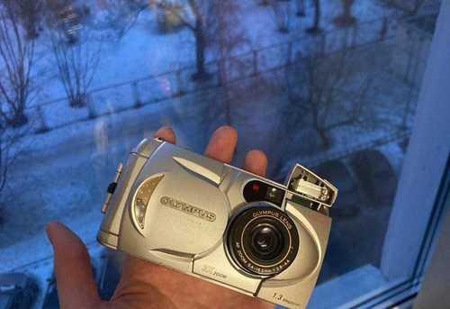 Ретро фотоаппарат olympus camedia c-960