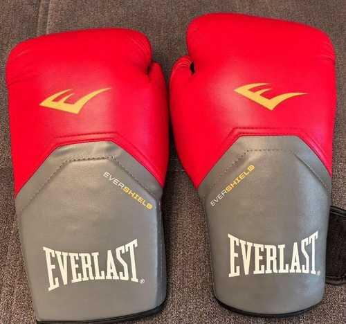 Боксерсие перчатки Everlast 14oz