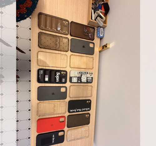 Чехлы на телефон iPhone 11
