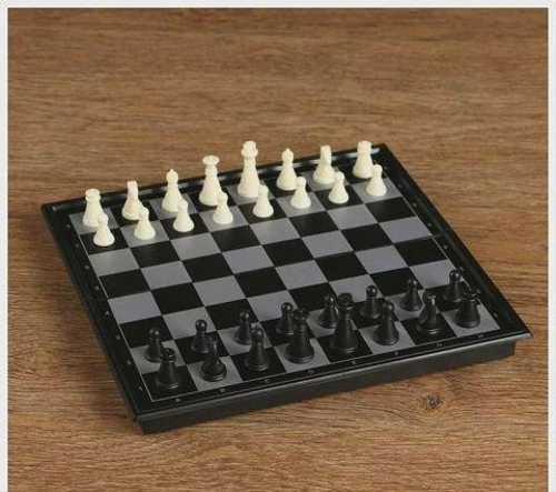 Настольная игра шахматы шашки нарды