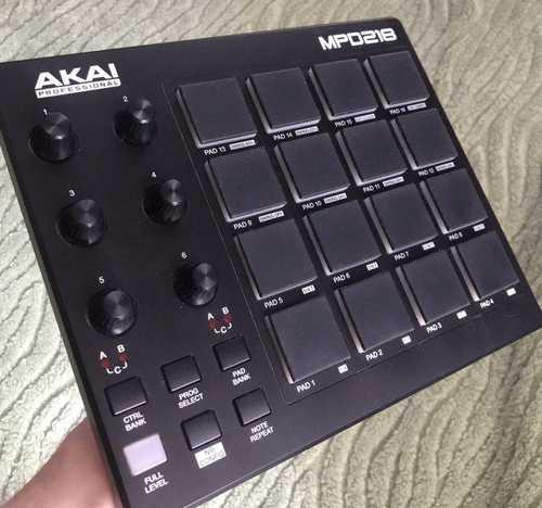 Midi контроллер akai mpd 218