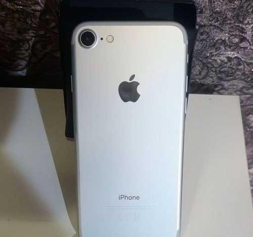 iPhone 7, 32 ГБ