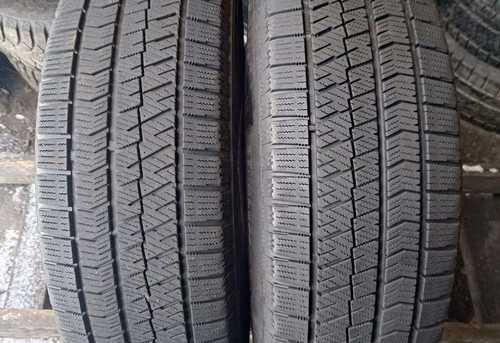 Bridgestone Blizzak VRX2 215/65 R16