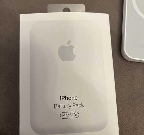 Портативная зарядка iPhone Battery Pack MagSafe