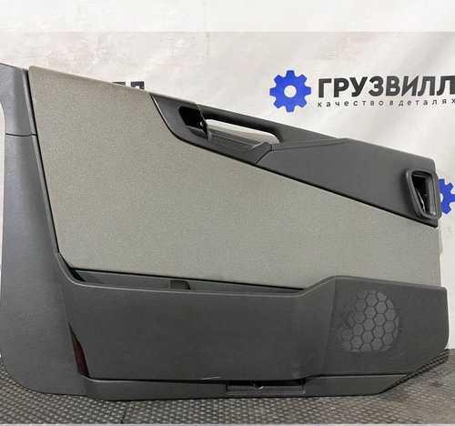 Обшивка двери левой Volvo FH5 82909848