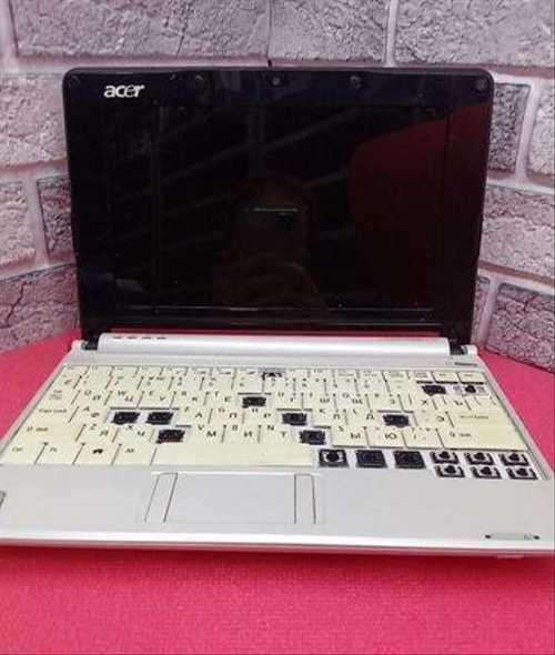 Нетбук Acer Aspire One AOA110