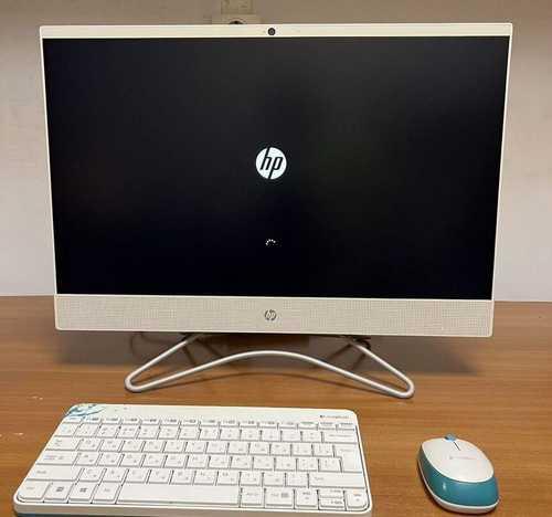 Моноблок HP 24" IPS/i3-8130U/8GB/SSD128/HDD320