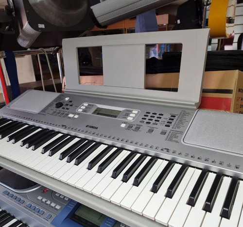 Синтезатор yamaha YPT 360