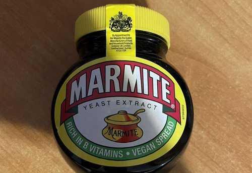 Marmite Yeast Extract паста