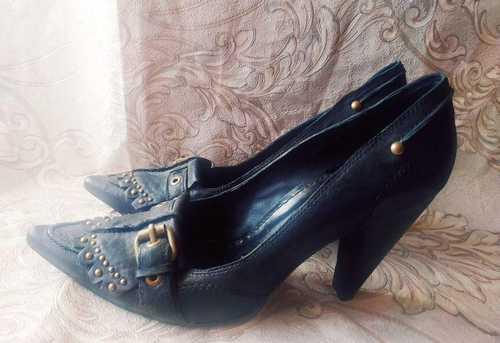Женские туфли 37 и 41 размер