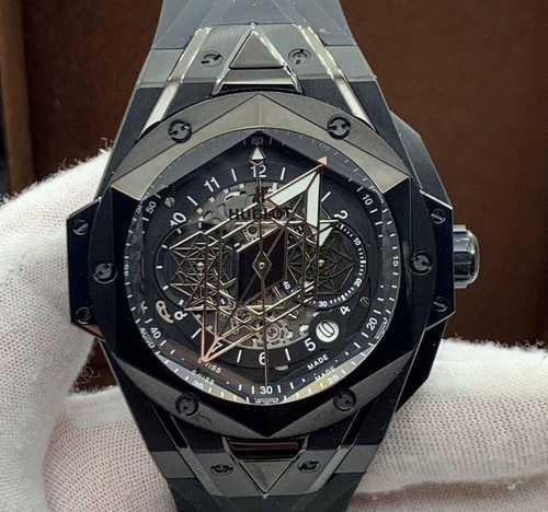 Мужские наручные часы Hublot Big Bang Sang Bleu Un