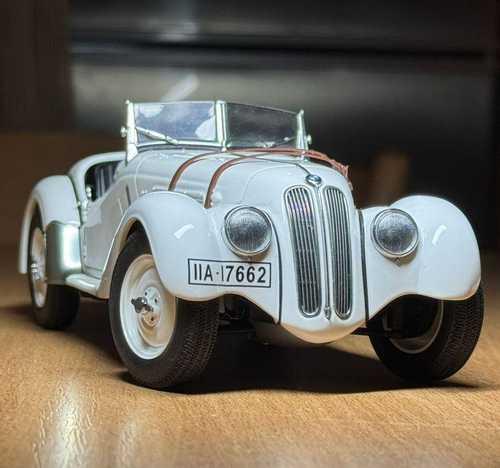Модель автомобиля BMW 328,Autoart,1/18