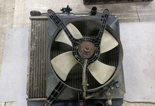 Радиатор с вентилятором Mitsubishi Lancer 4 GLXi