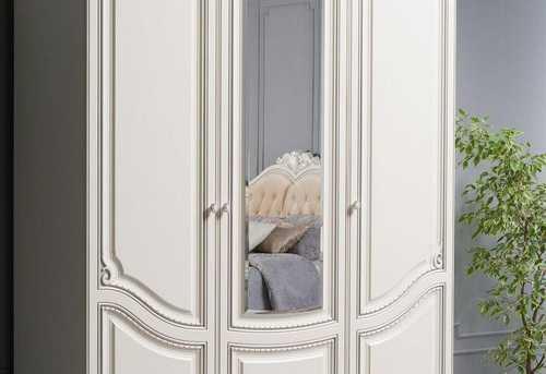 Шкаф распашной белый 3 дверный в спальню с зеркало